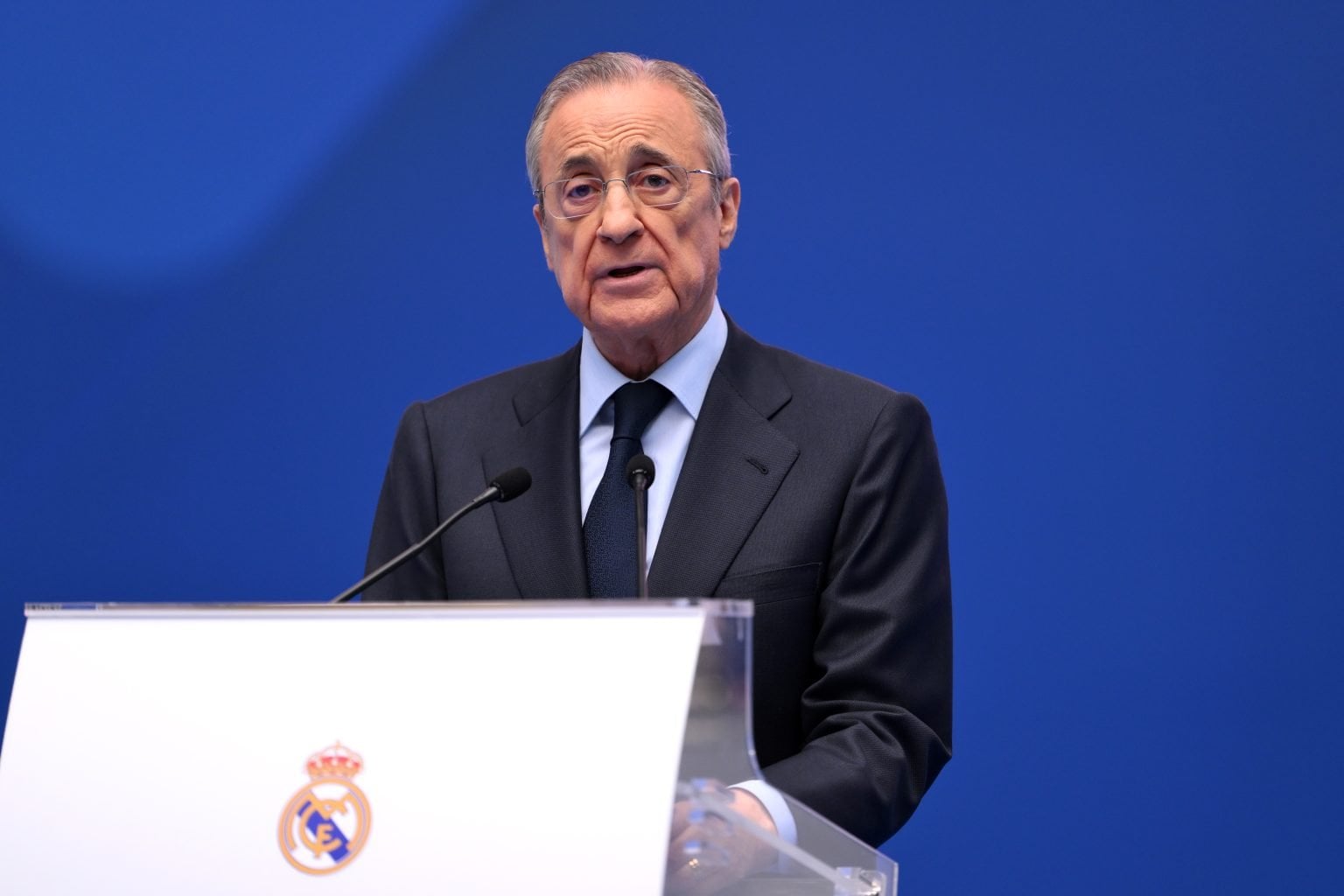 Real Madrid president attacks Barcelona over Negreira issue - "It's not ...