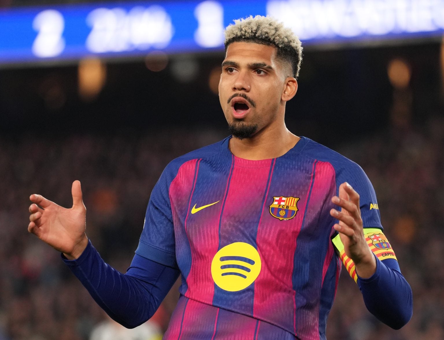 Major worry for Barcelona as key duo picks up injury vs Atletico Madrid