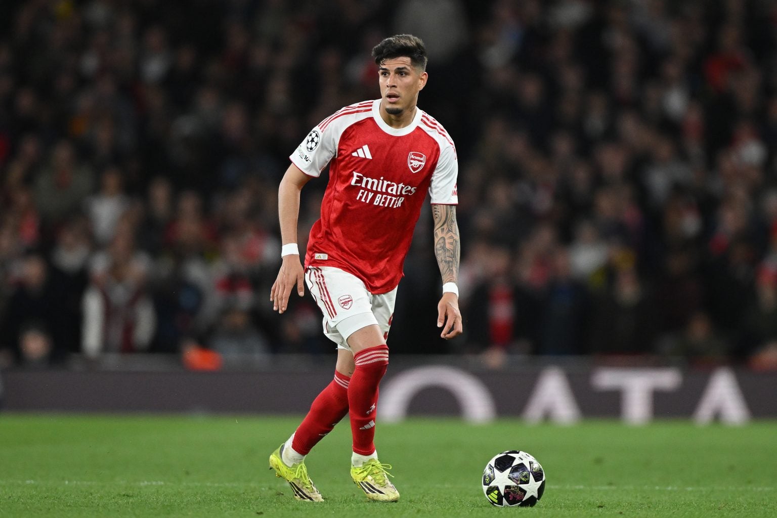 Barcelona weighing up summer move for €50 million-rated Arsenal ...