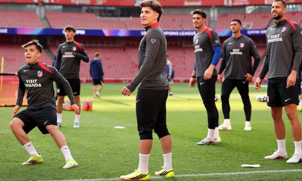 Barcelona reach five-year agreement with superstar forward - report ...